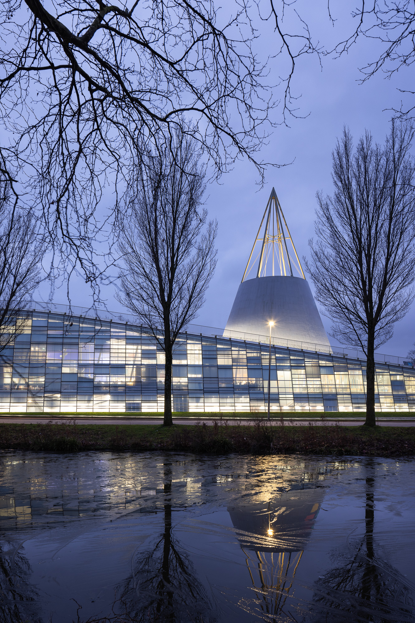 Architectural Photography at Twilight, TU Delft Library